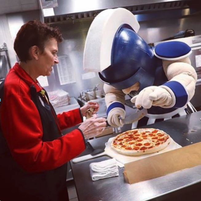 Ideas to Increase Your Mascot’s Social Media Engagement